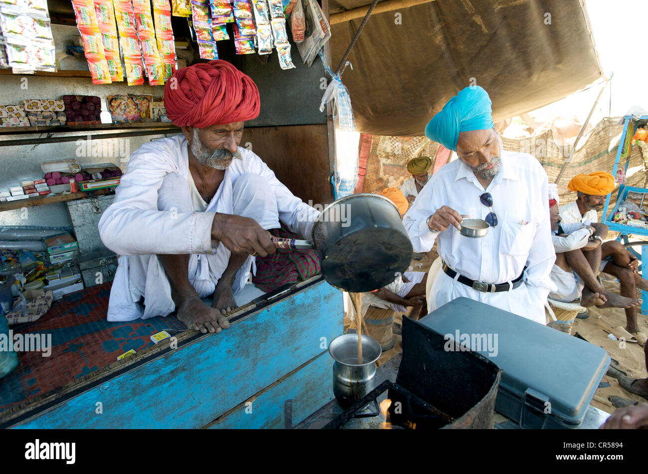 India, Rajasthan State, Pushkar, camel fair, milk tea Stock Photo - Alamy