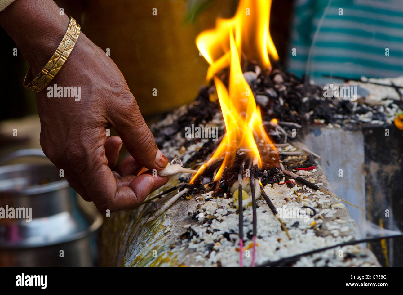 Indigenous rituals hi-res stock photography and images - Alamy