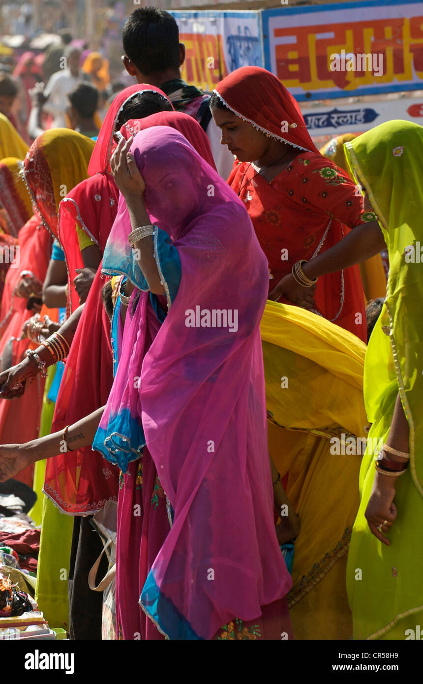 India, Rajasthan State, Pushkar, market, crowd in the streets during ...