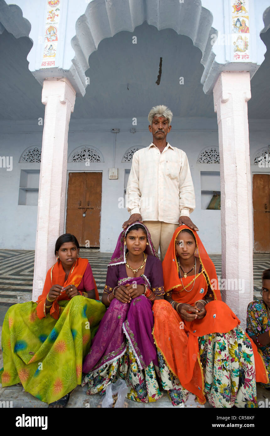 India, Rajasthan State, Pushkar, people grouping in a Hindu temple ...