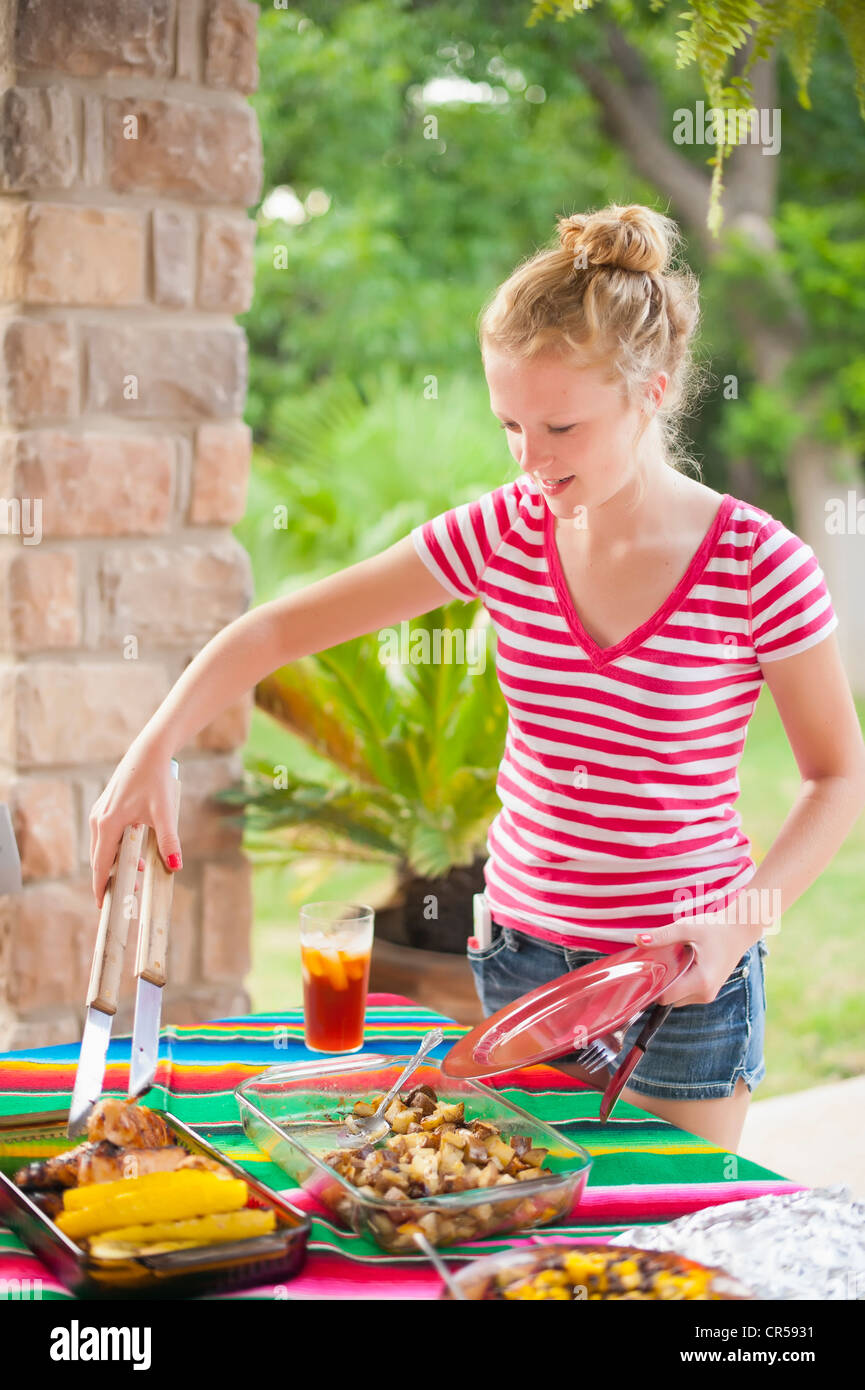 American family backyard barbecue Stock Photo - Alamy