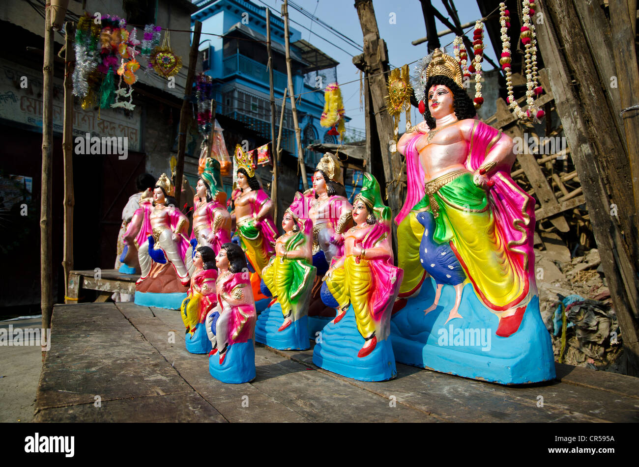Statues of religious figures hi-res stock photography and images - Alamy