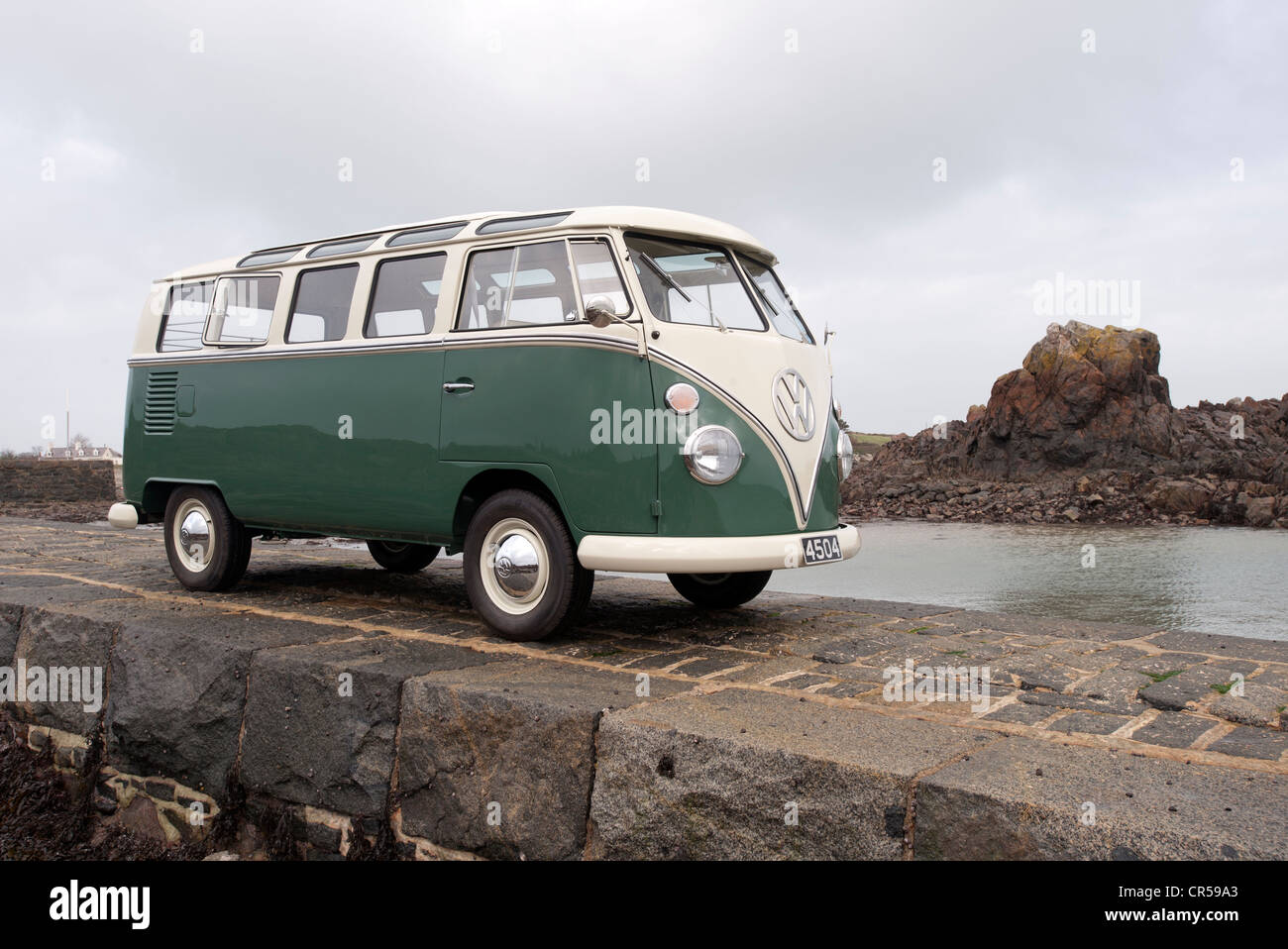Split screen VW camper van, classic vehicle Stock Photo - Alamy