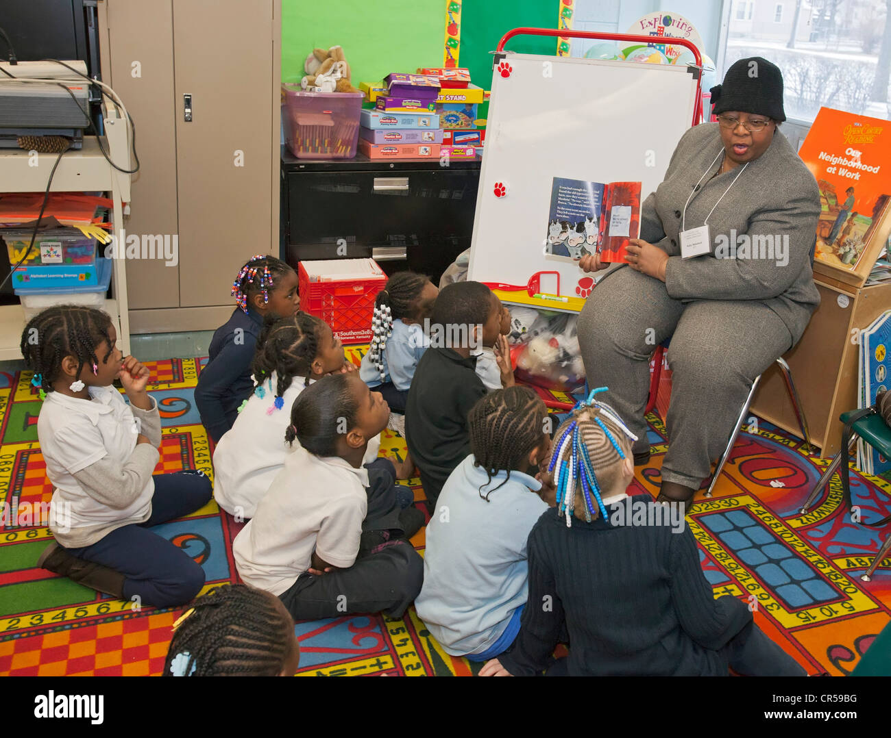 Volunteer union students hi-res stock photography and images - Alamy