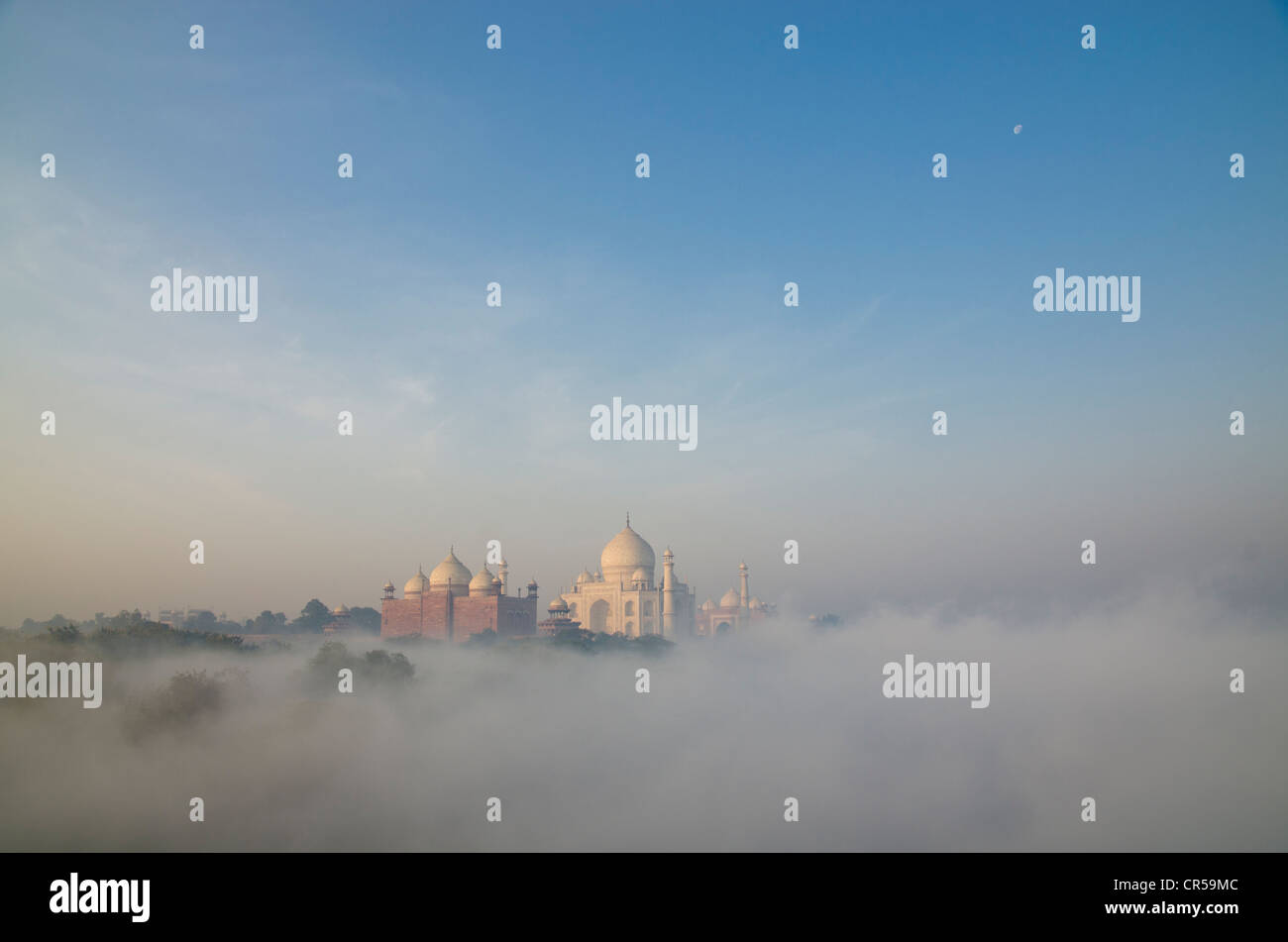 Taj mahal historic photos hi-res stock photography and images - Alamy