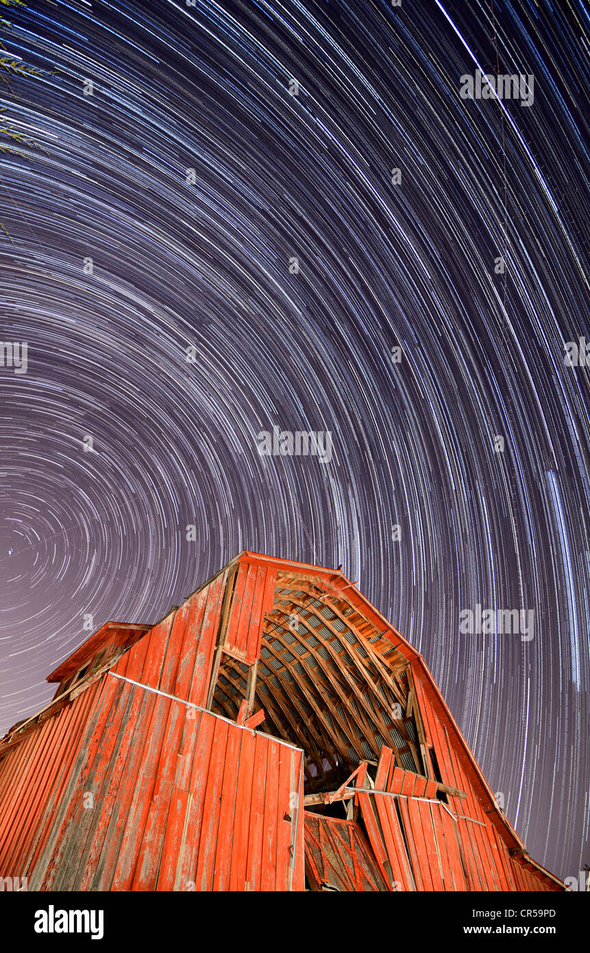 Old Red barn with night sky overhead Stock Photo - Alamy