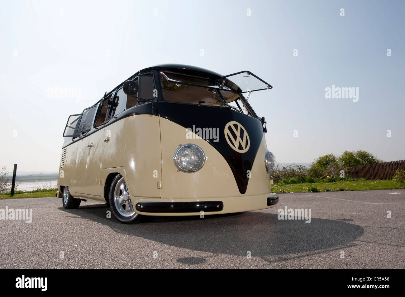 VW Volkswagen split screen campervan Stock Photo - Alamy