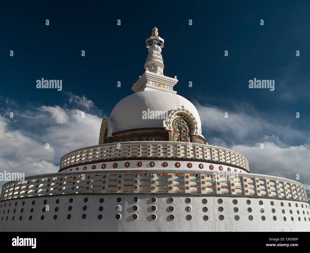 Shanti stupa hi-res stock photography and images - Alamy