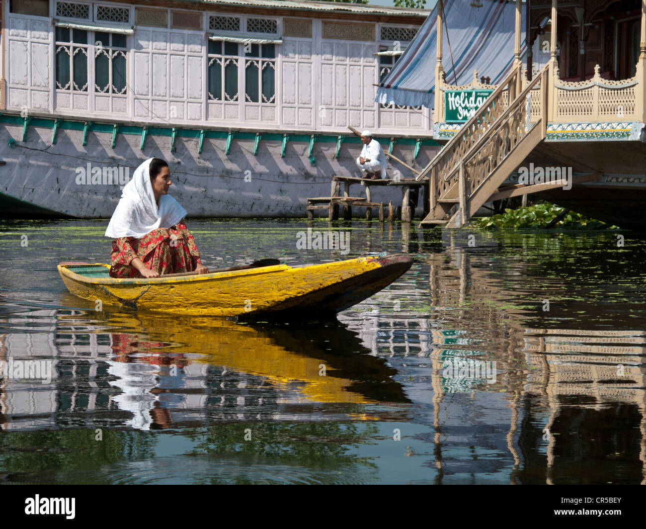 Kashmir india shikara hi-res stock photography and images - Alamy