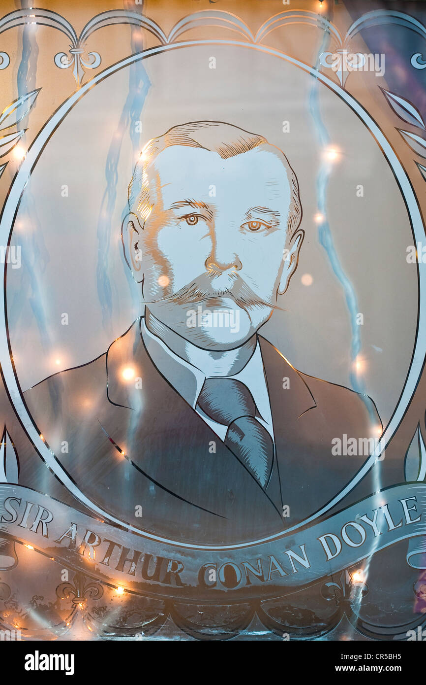 United Kingdom, London, Northumberland St, Sherlock Holmes pub ...