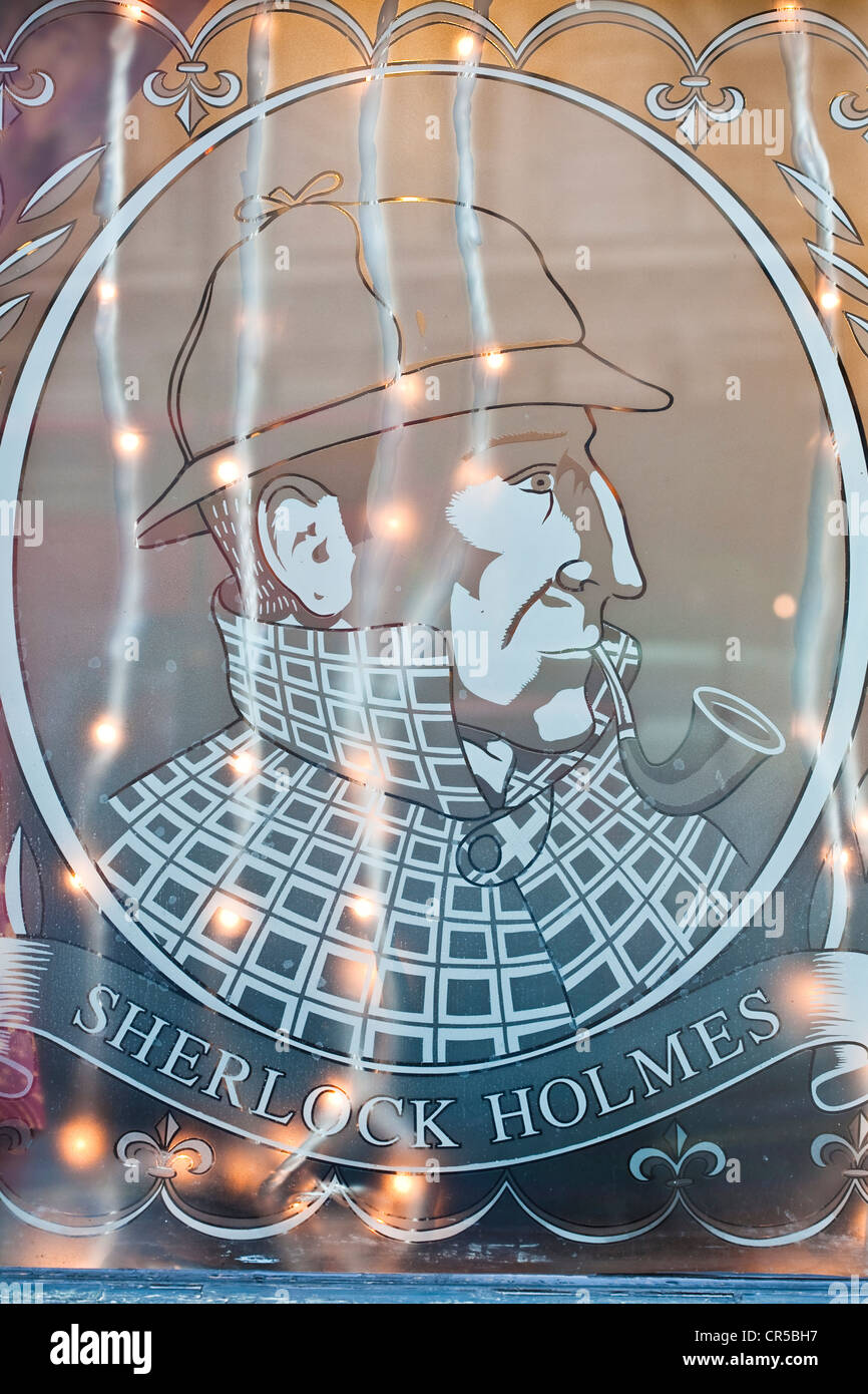 United Kingdom, London, Northumberland Street, Sherlock Holmes pub ...