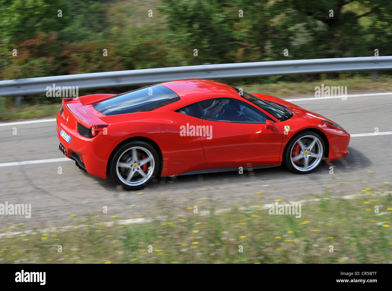 2011 ferrari 458 italia red hi-res stock photography and images - Alamy