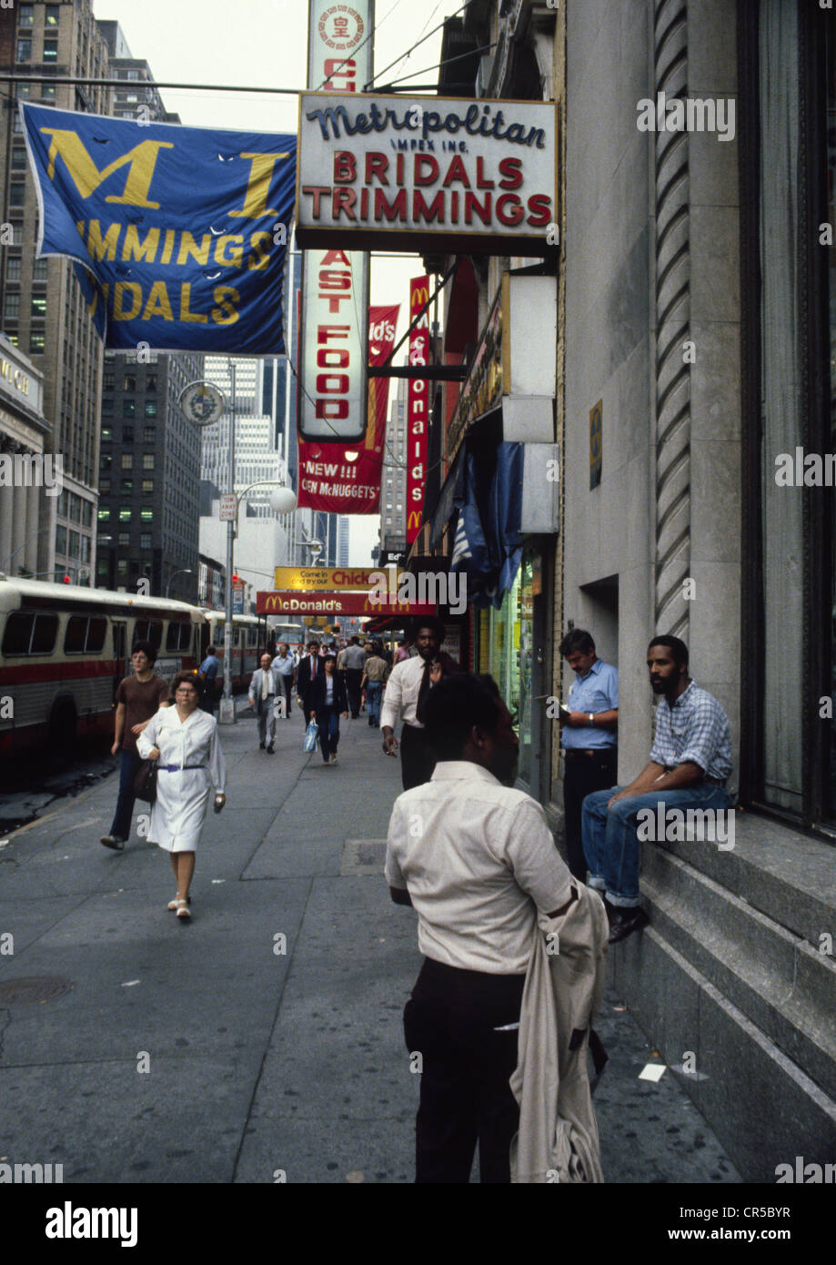 August 1981 hi-res stock photography and images - Alamy