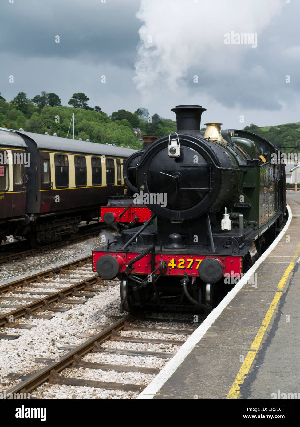Immaculate Steam Locomotive Number 7827 Lydham Manor in steam arriving ...