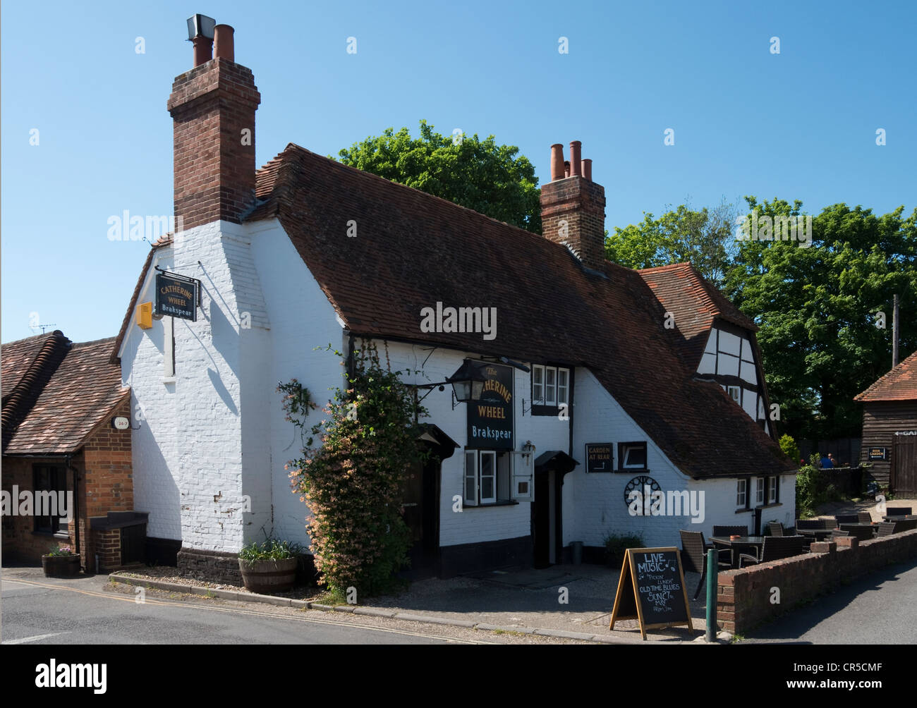Goring on thames hi-res stock photography and images - Alamy