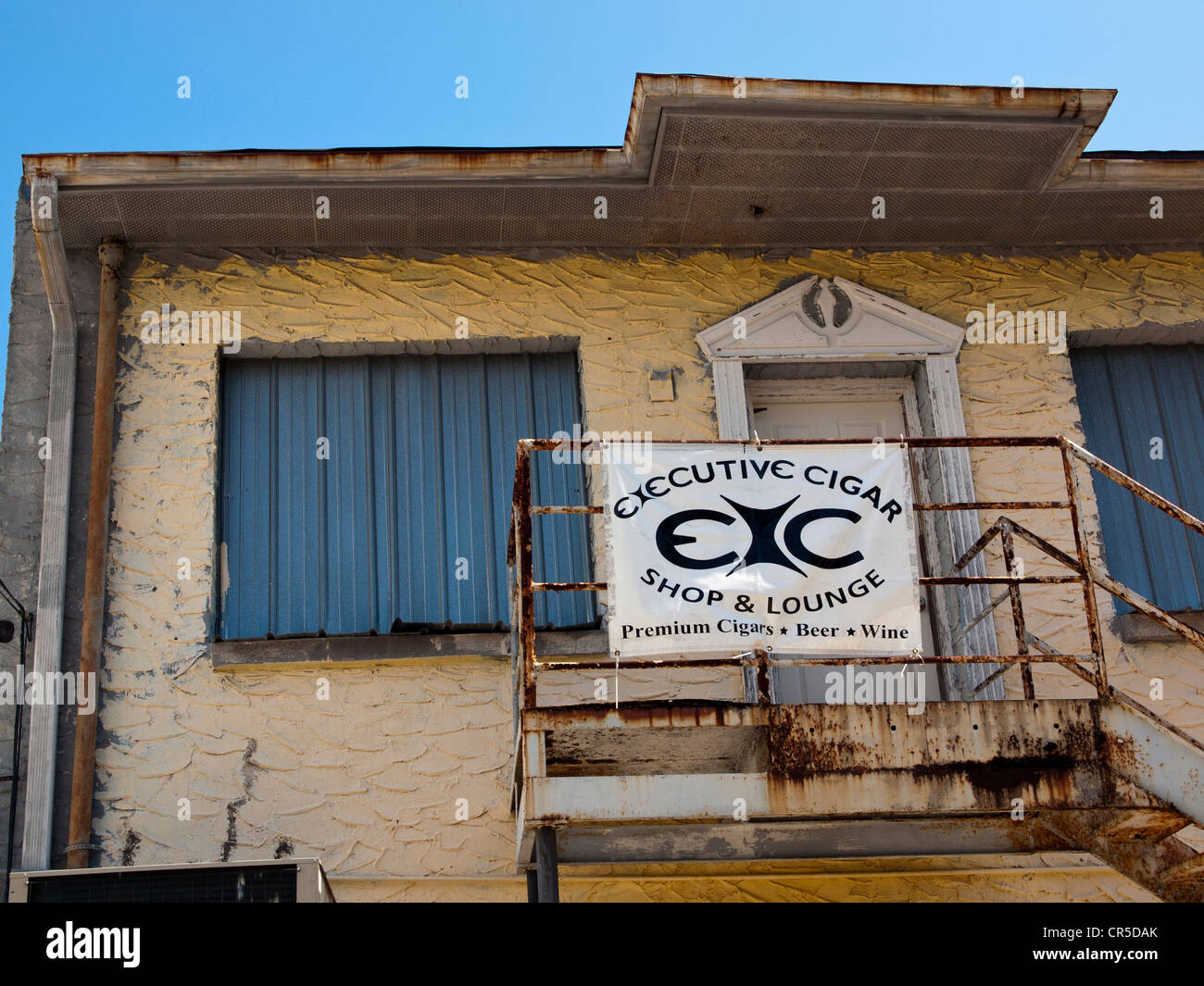 Posh Gentlemen's Executive Cigar Club in Historic Downtown Melbourne ...