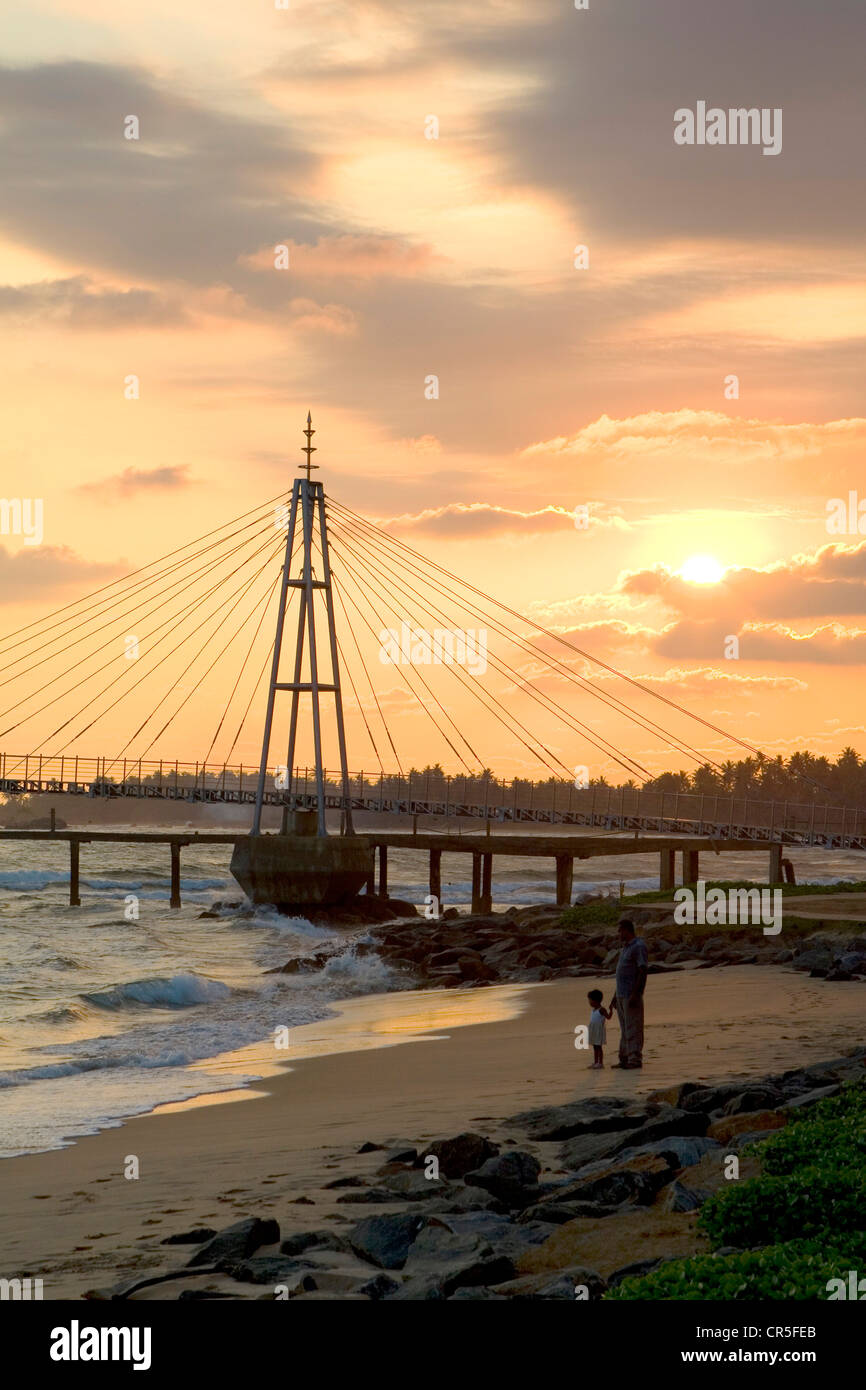 Island sri lanka bridge hi-res stock photography and images - Alamy