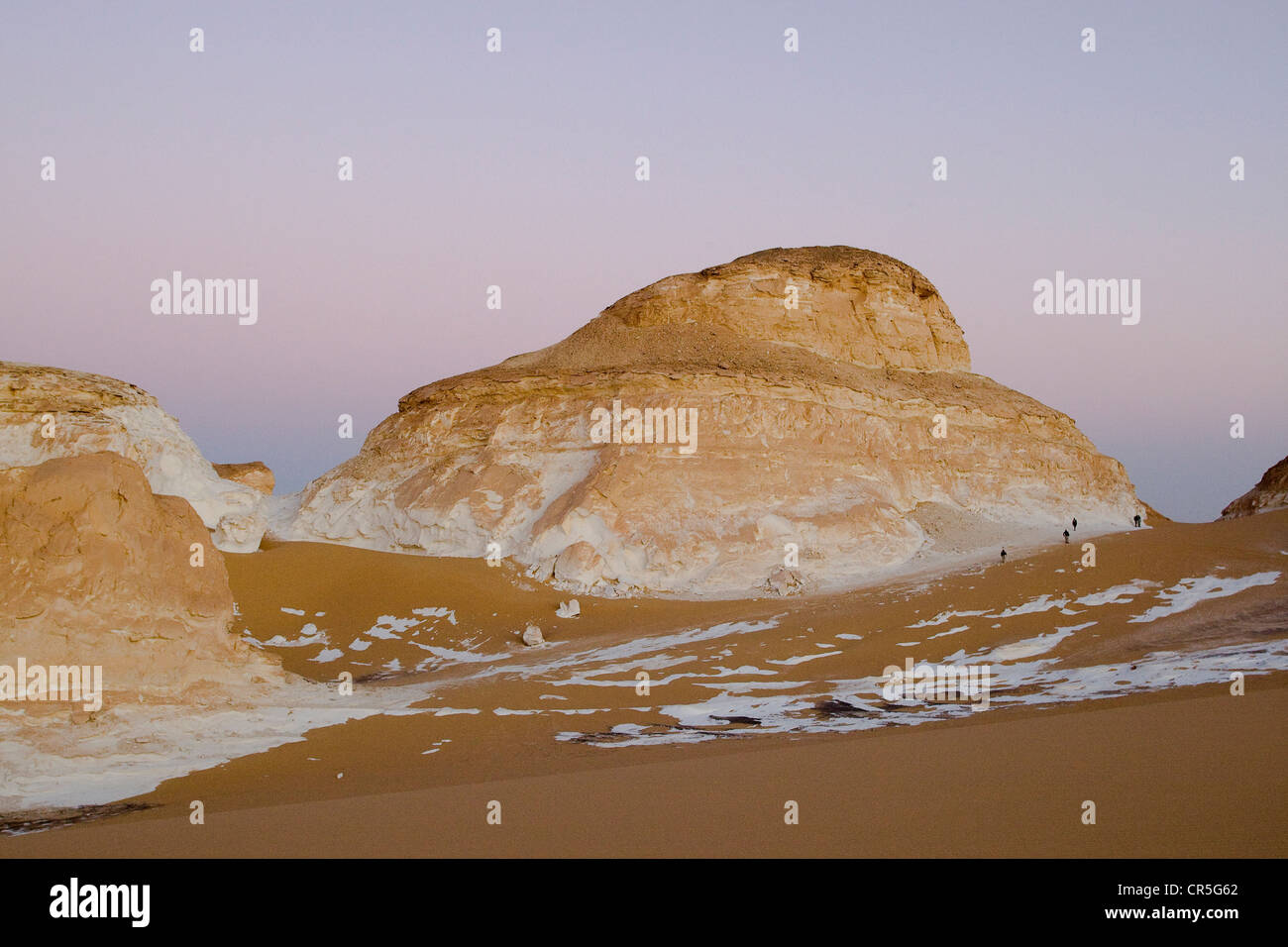 Egypt, Eastern Sahara, white desert Stock Photo - Alamy