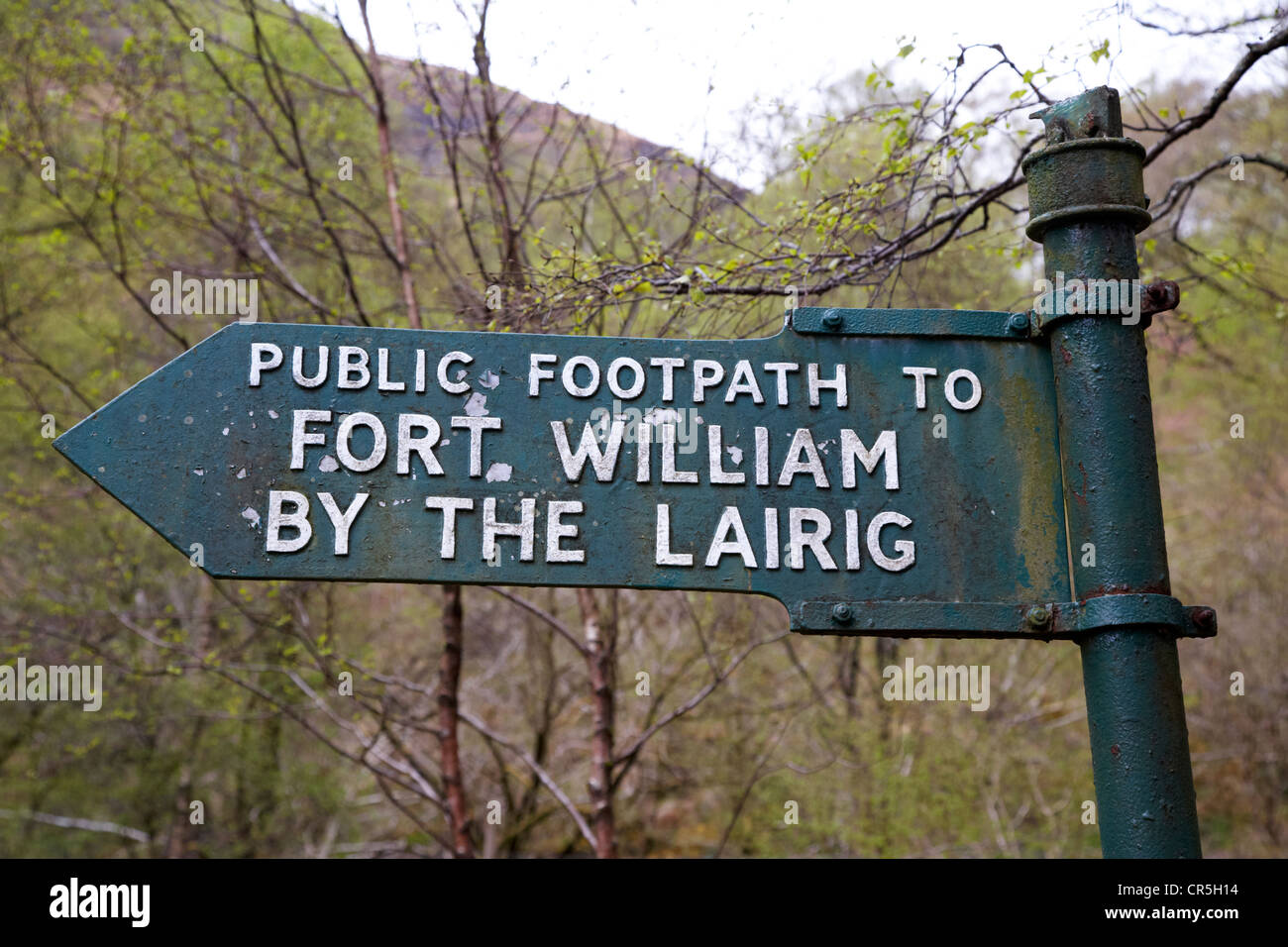 West highland way sign fort william hi-res stock photography and images ...
