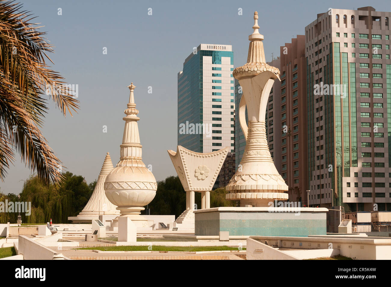 Elk206-1034 United Arab Emirates, Abu Dhabi, iconic monuments Stock ...