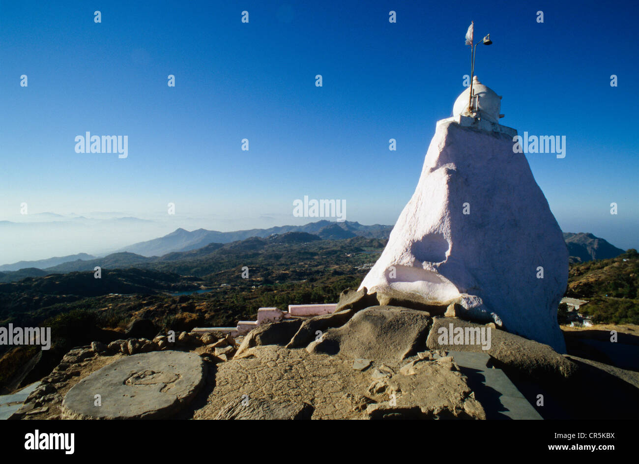 Atri Rishi Temple in Guru Shikar, the highest place in Rajasthan, Mount ...