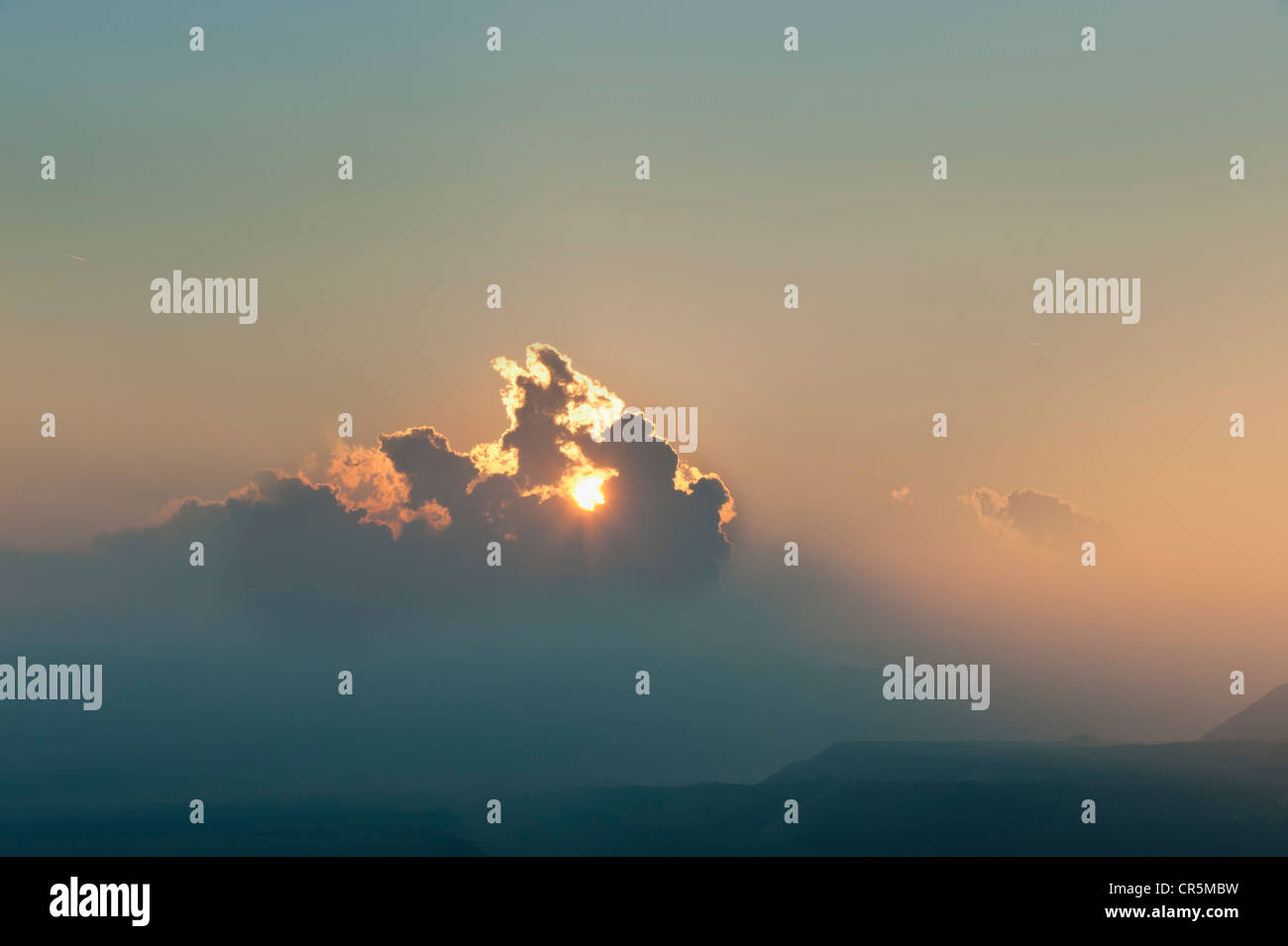 Fog cast over sunrise hi-res stock photography and images - Alamy