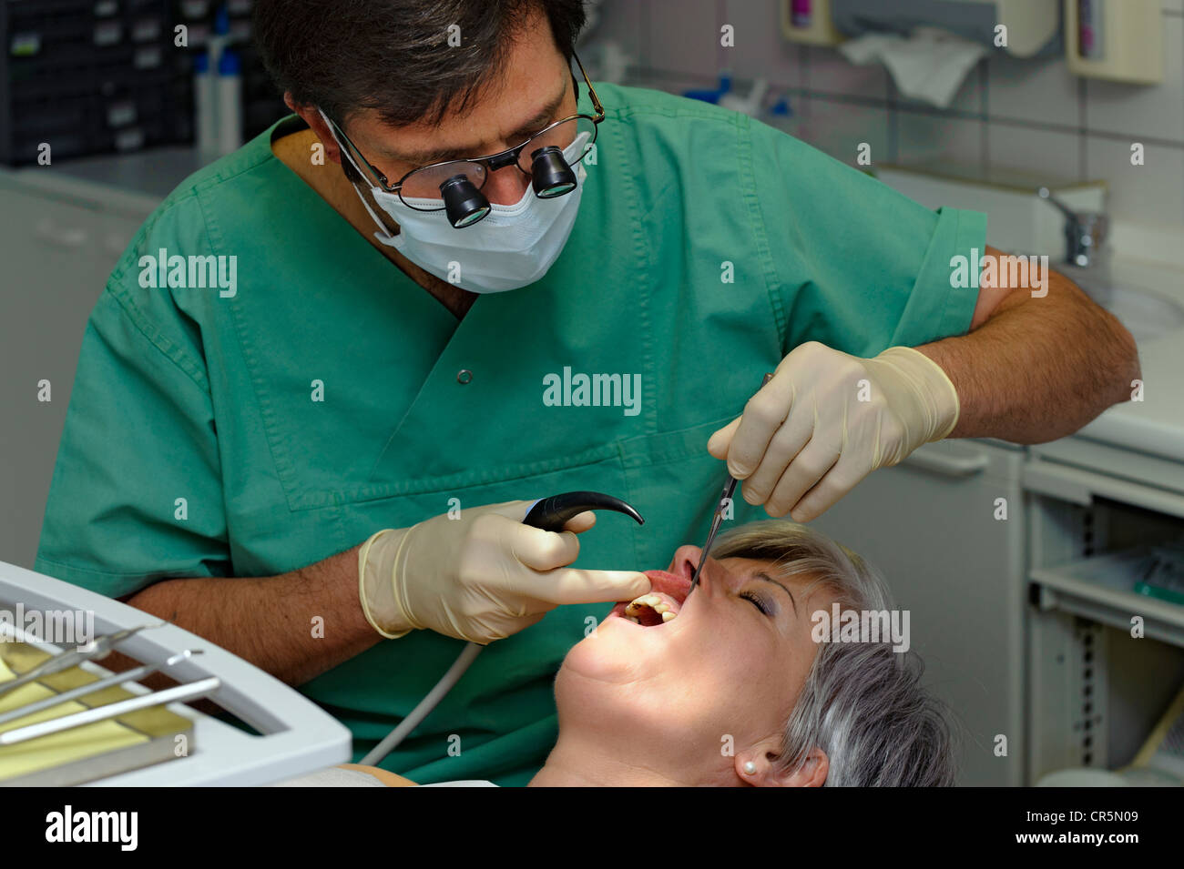 Dental examinations hi-res stock photography and images - Alamy