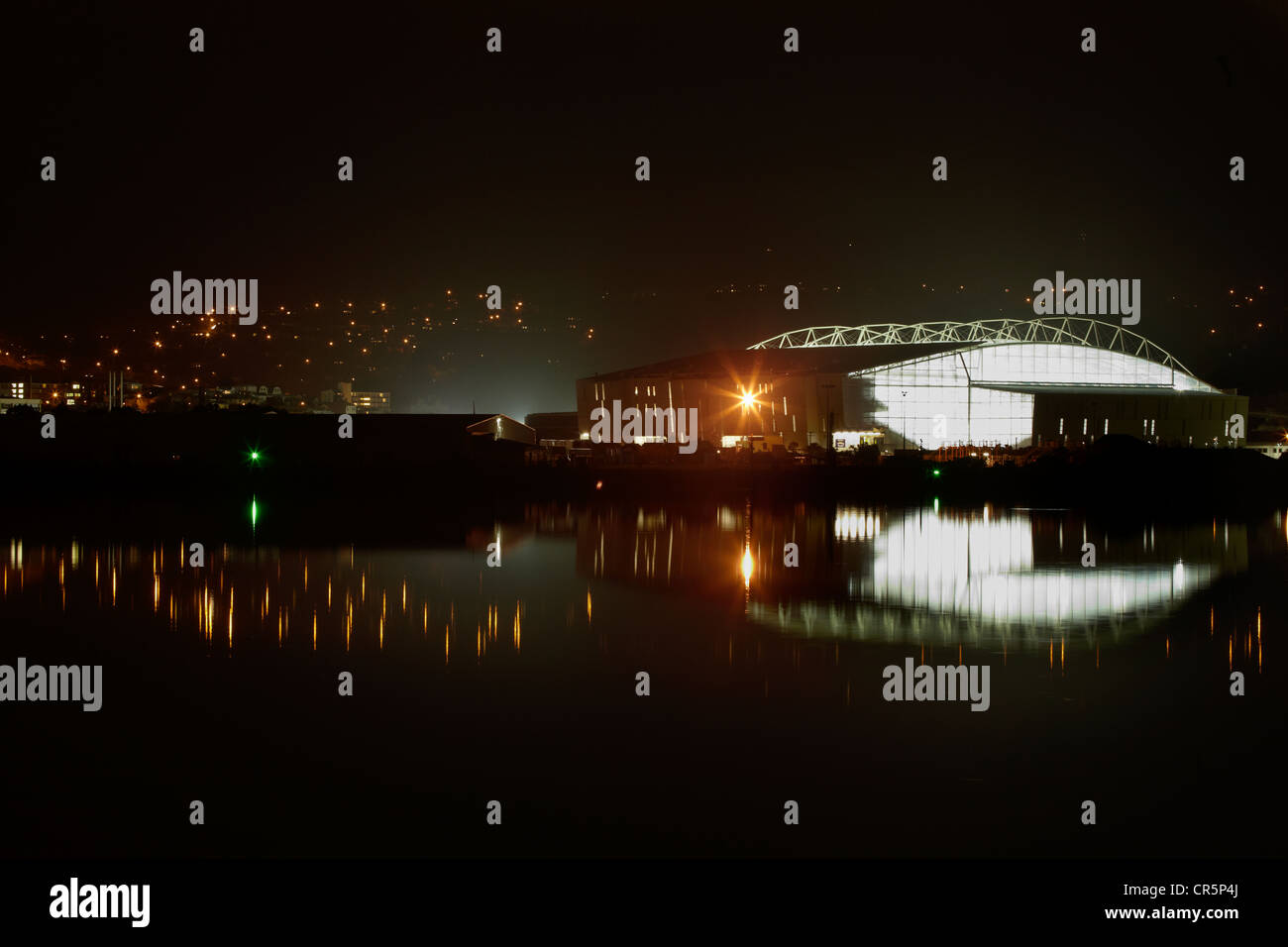 Rugby stadium night hi-res stock photography and images - Alamy