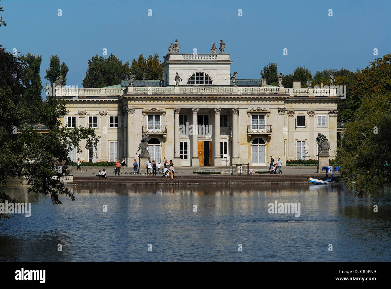 Park lazienkowski hi-res stock photography and images - Alamy