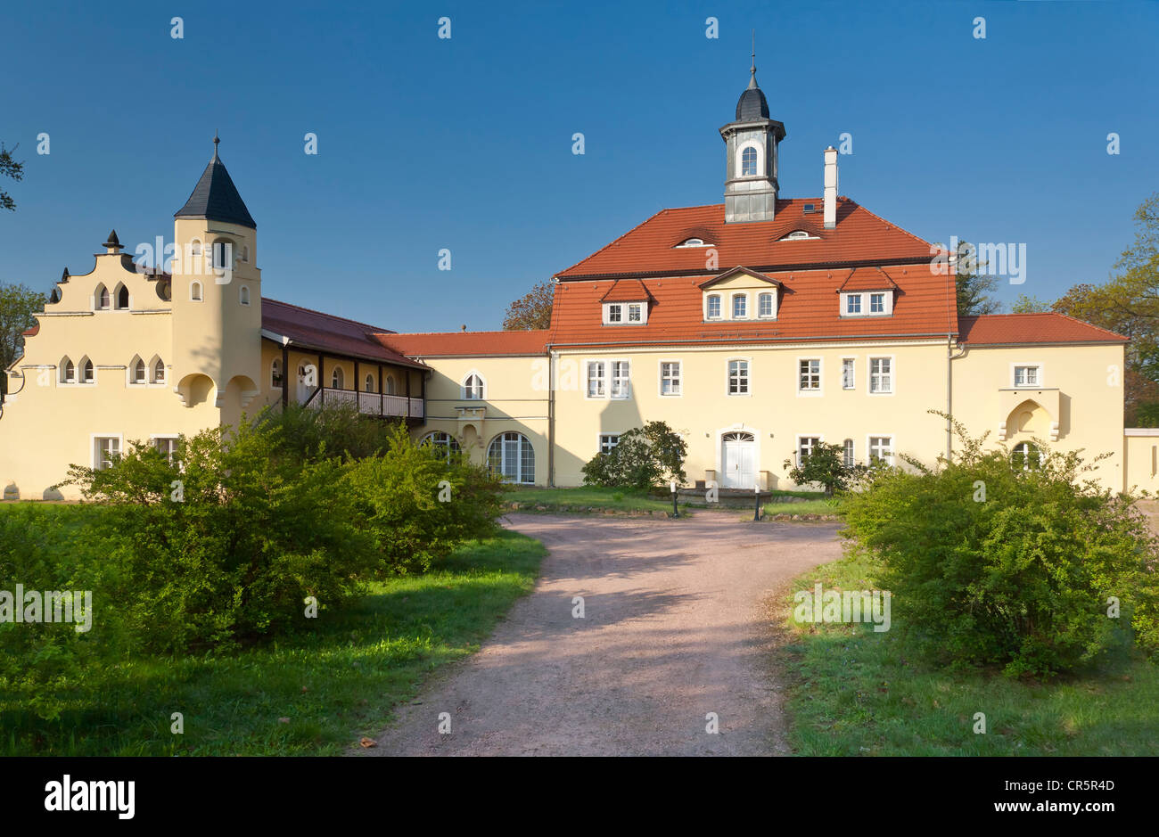 Lauben hi-res stock photography and images - Alamy