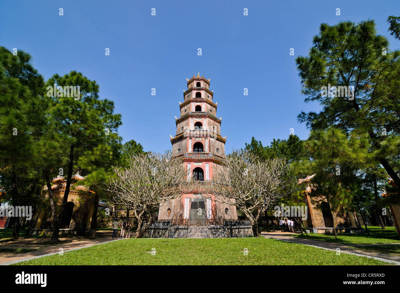 Heavenly buildings hi-res stock photography and images - Alamy