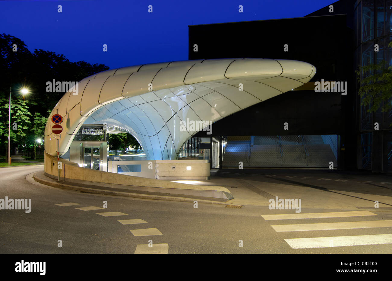 Base station of the Hungerburgbahn funicular railway at the Congress by ...