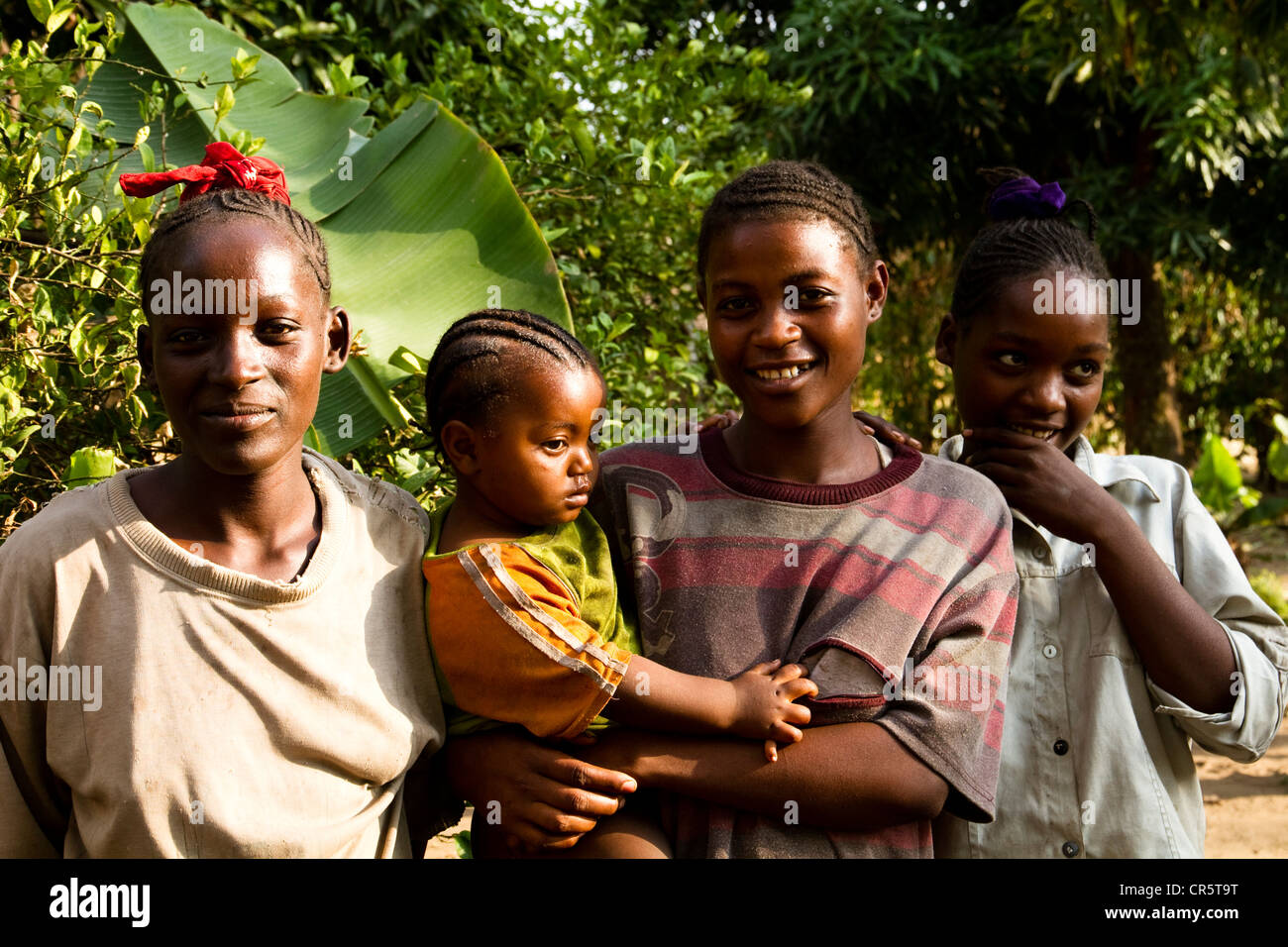 People at Ari Village, near Jinka, Lower Omo Valley, South Ethiopia ...