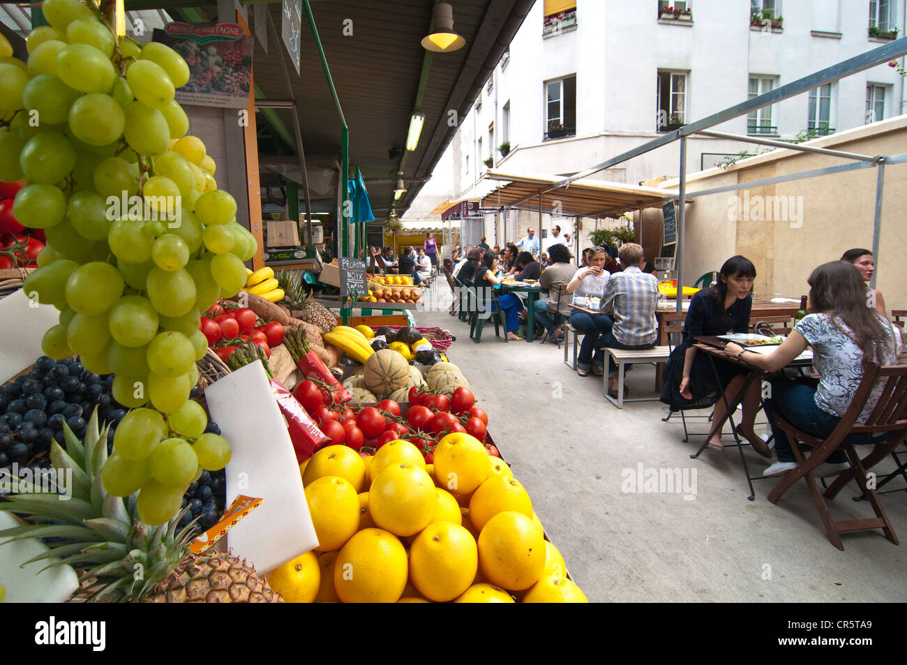 Marche des enfants rouges hi-res stock photography and images - Alamy
