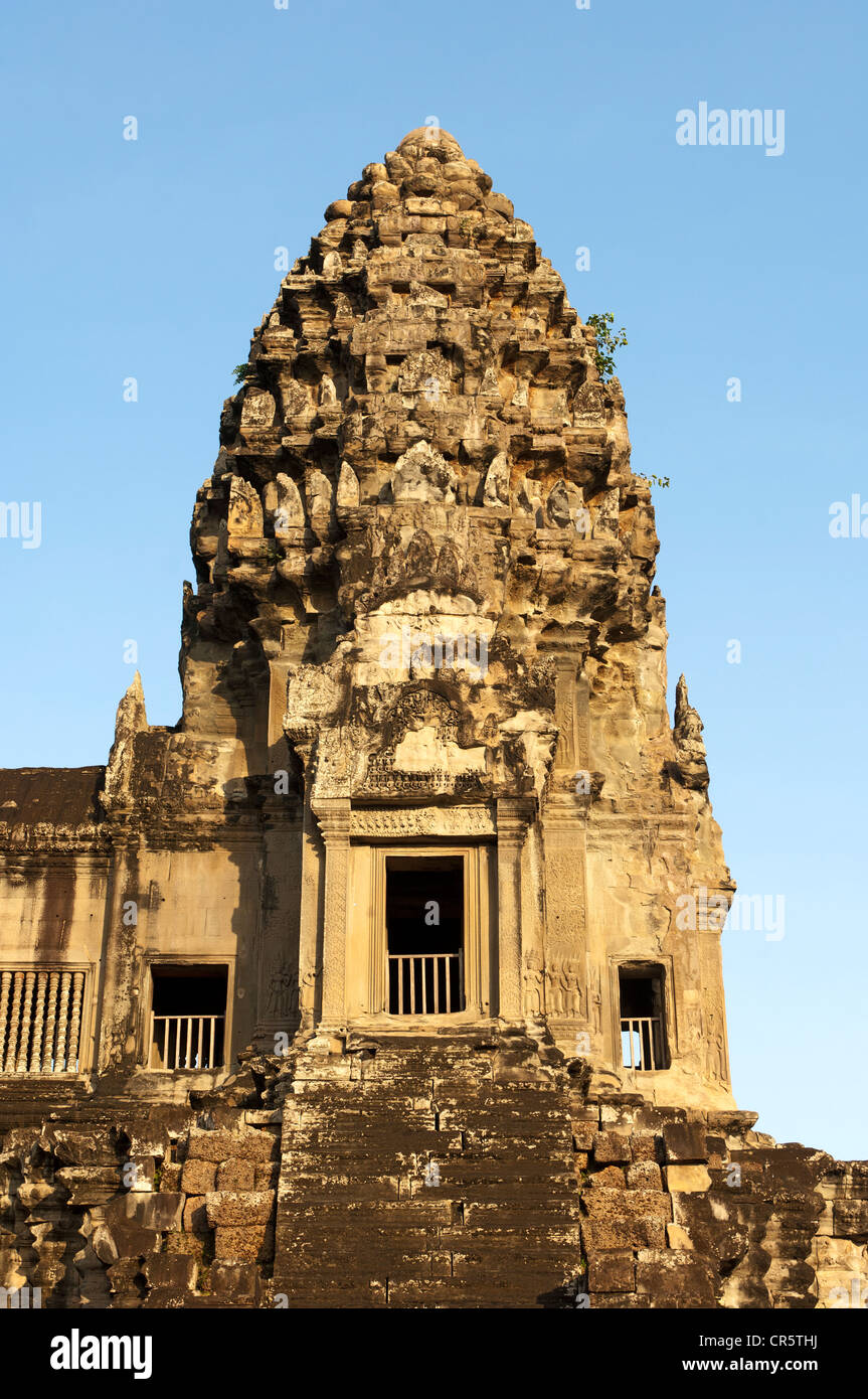 Corner tower of the Bakan level, Angkor Wat temple complex, Siem Reap ...