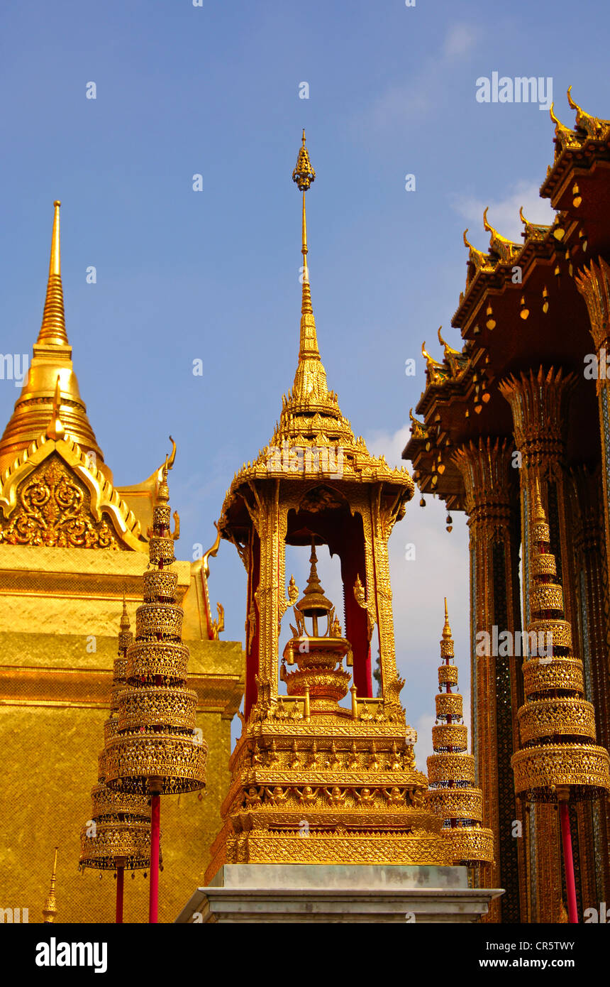 Gold-plated Chedi and memorial to King Mongkut, Rama IV, in Wat Phra ...