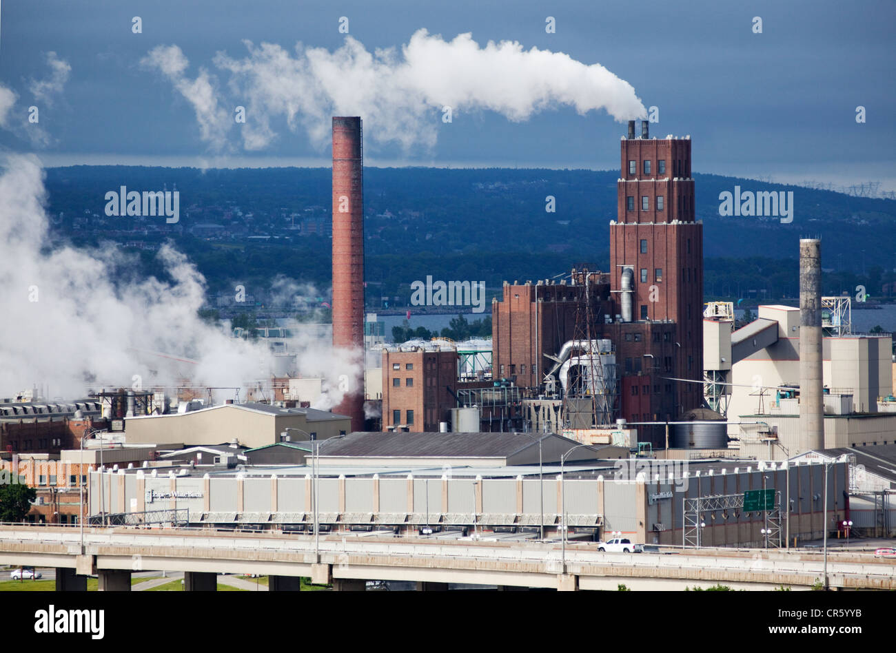 Canada factory pollution hi-res stock photography and images - Alamy