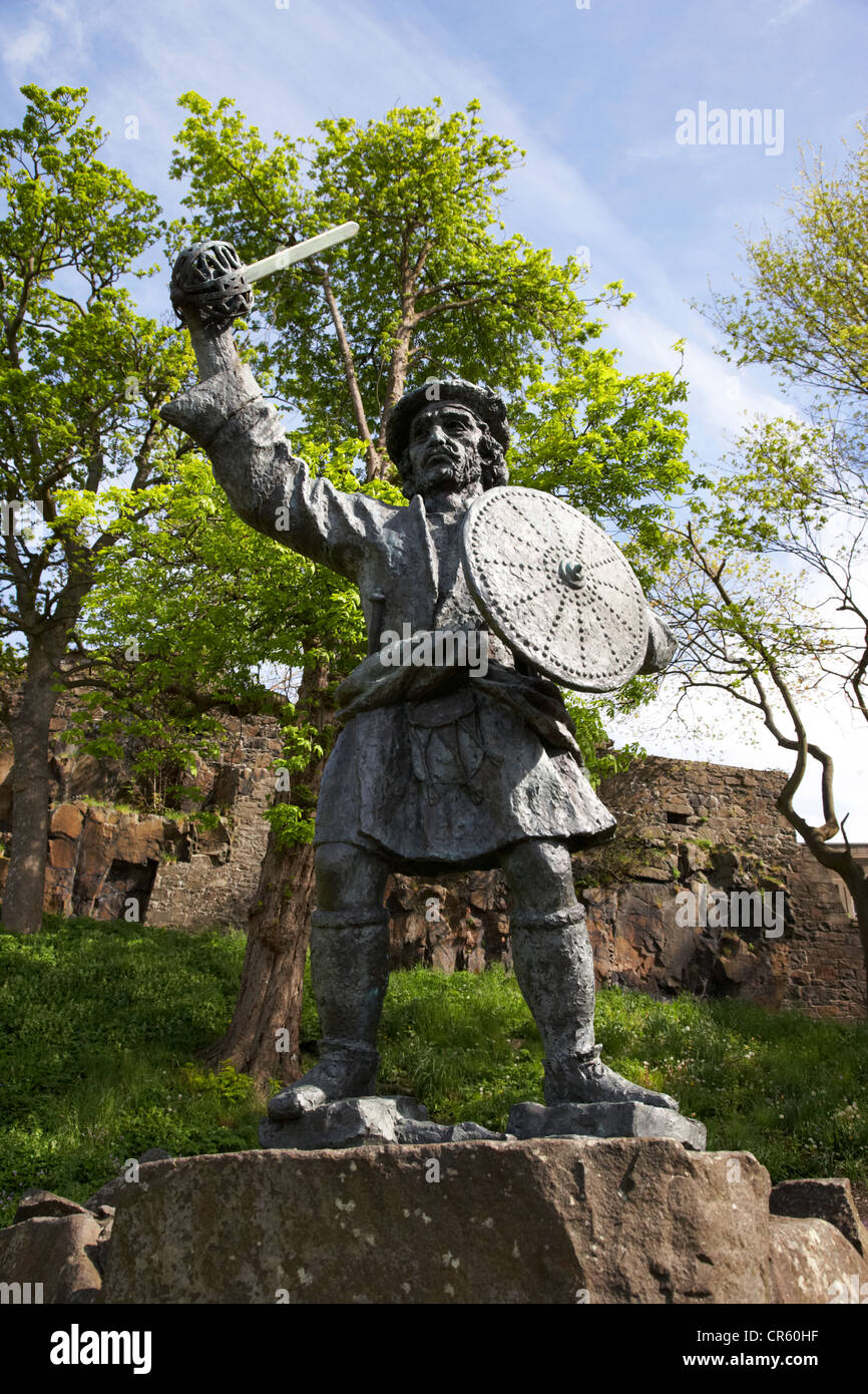 Rob roy statue stirling scotland hi-res stock photography and images ...