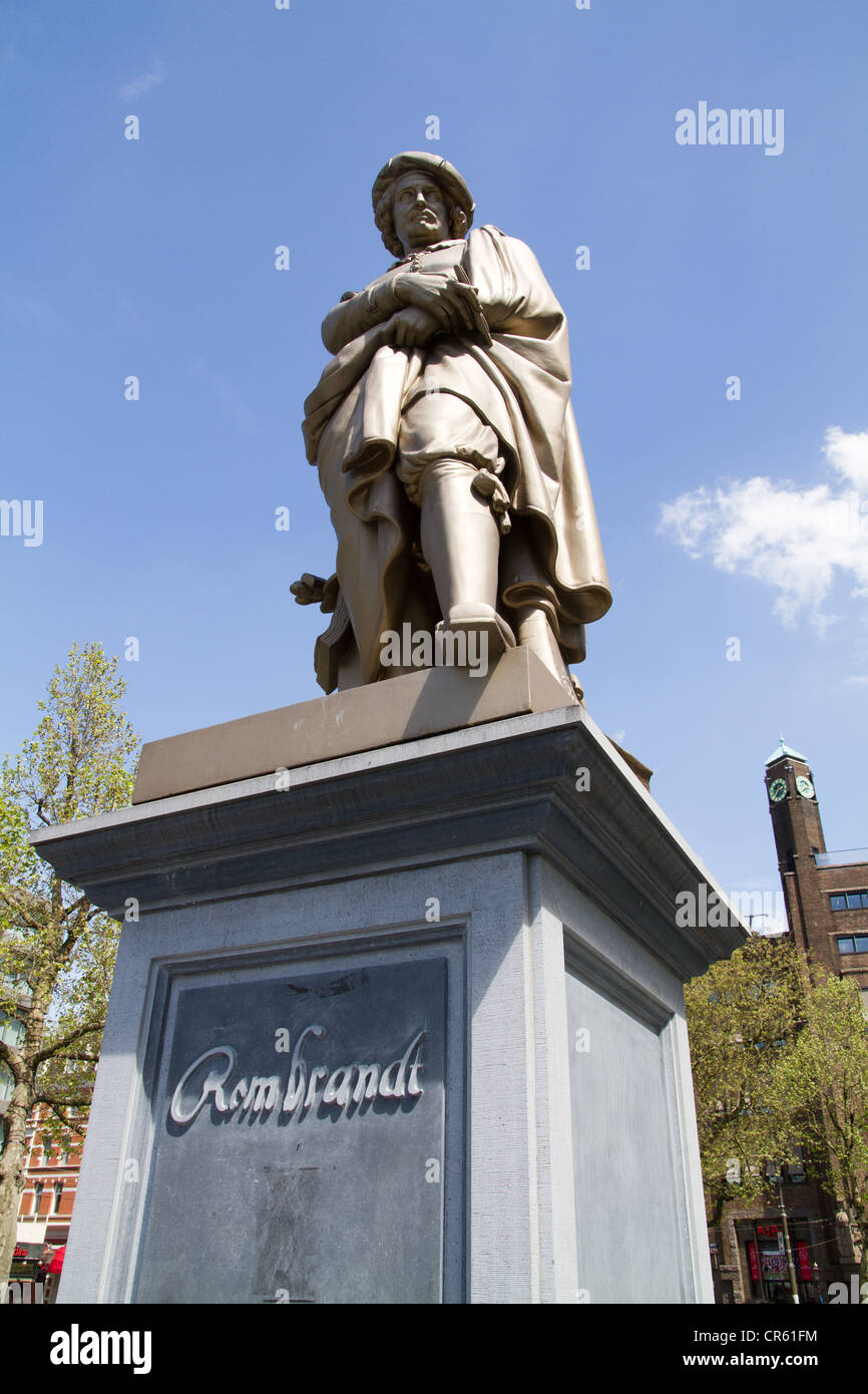 Rembrant statue hi-res stock photography and images - Alamy