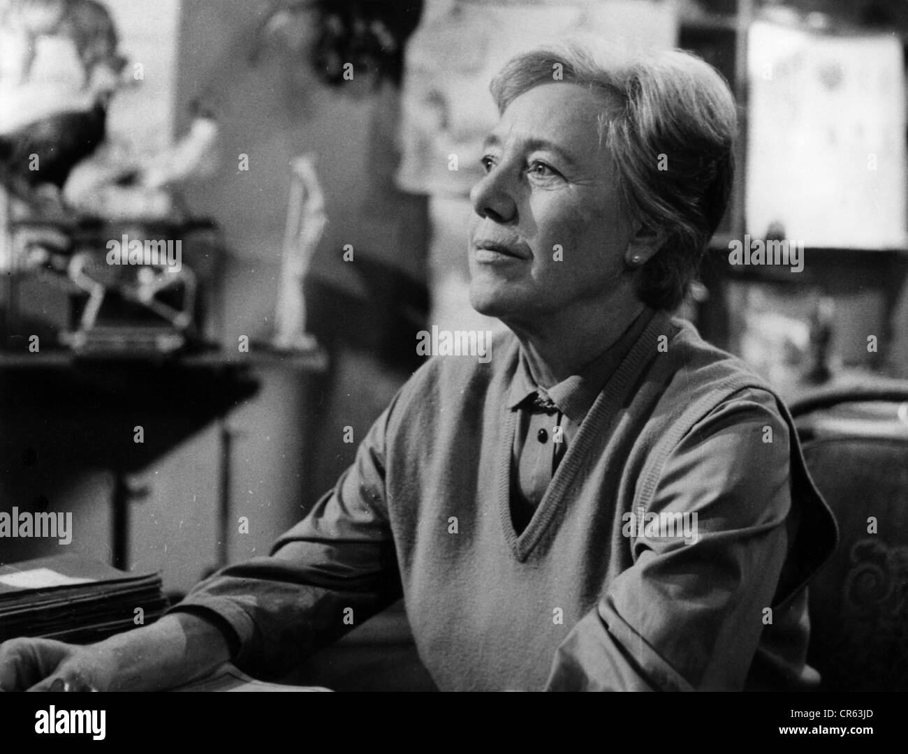 Herking, Ursula 28.1.1912 - 17.11.1974, German actress and cabaret ...