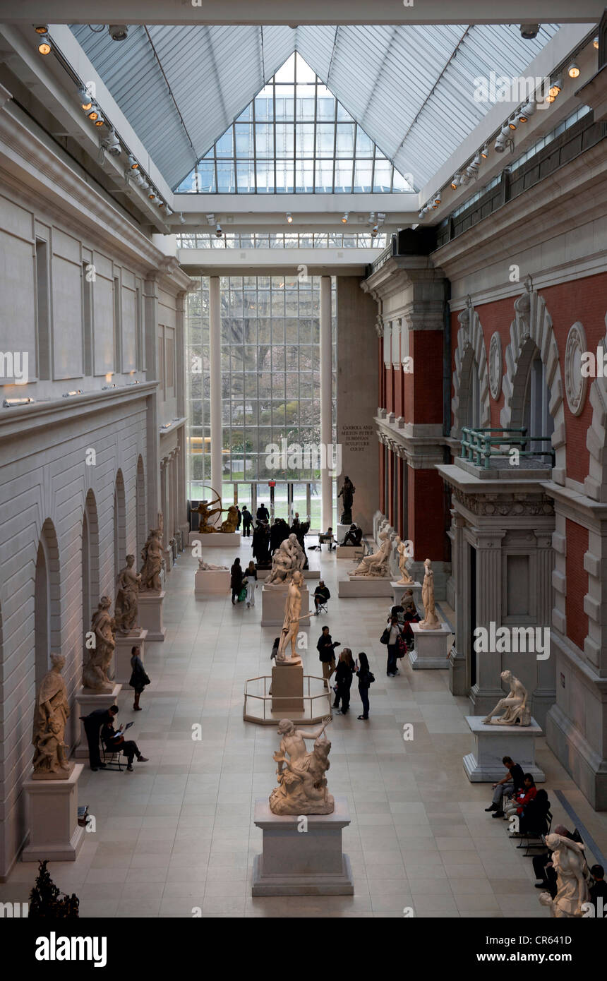 Met museum new york roof hi-res stock photography and images - Alamy