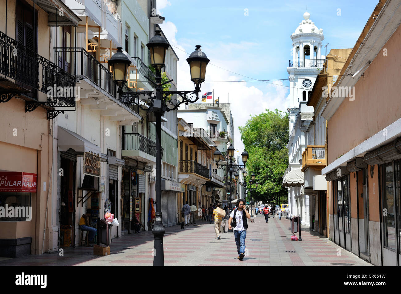 Shopping street, Calle El Conde, Santo Domingo, Dominican Republic ...