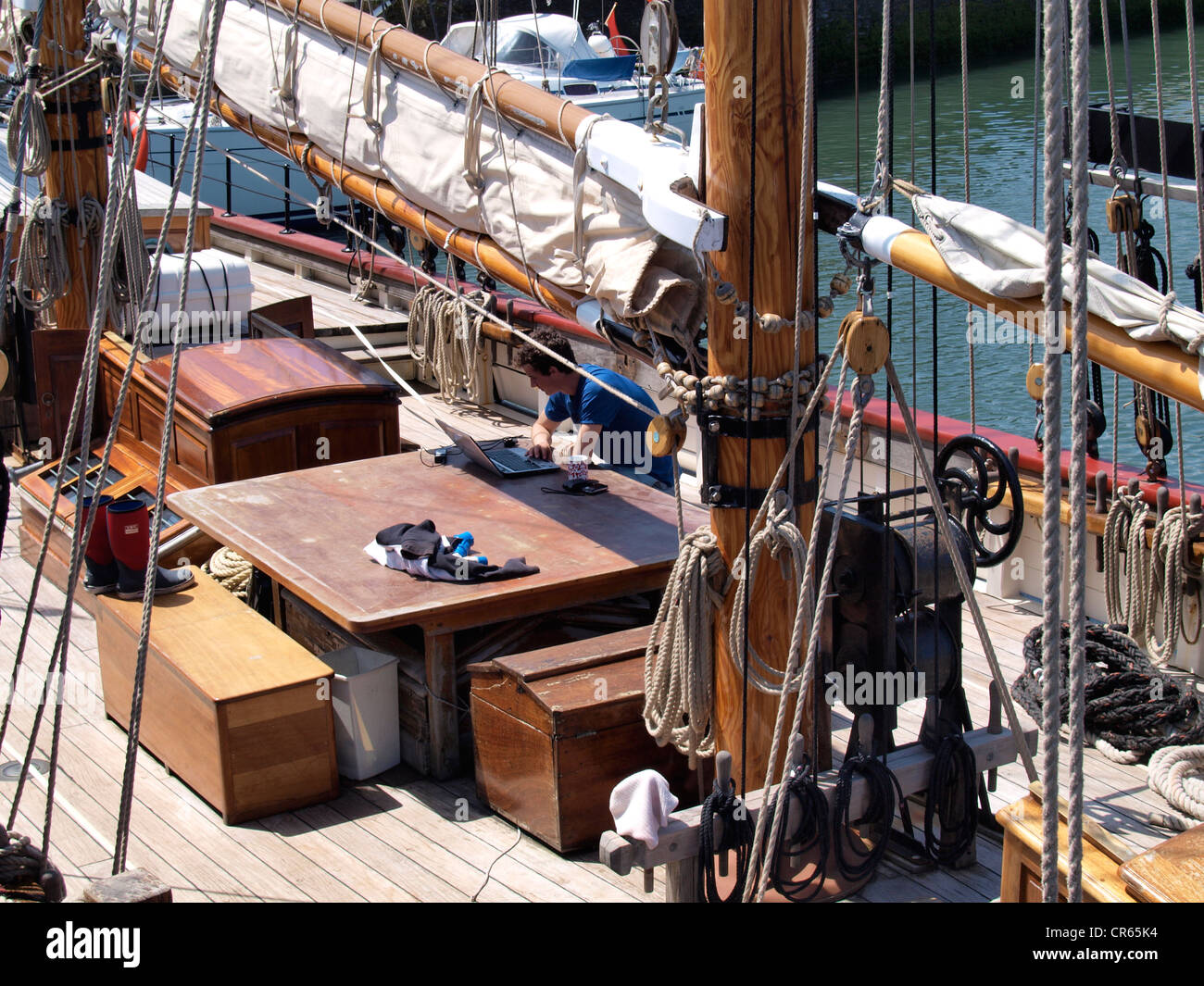 Crewman hi-res stock photography and images - Alamy