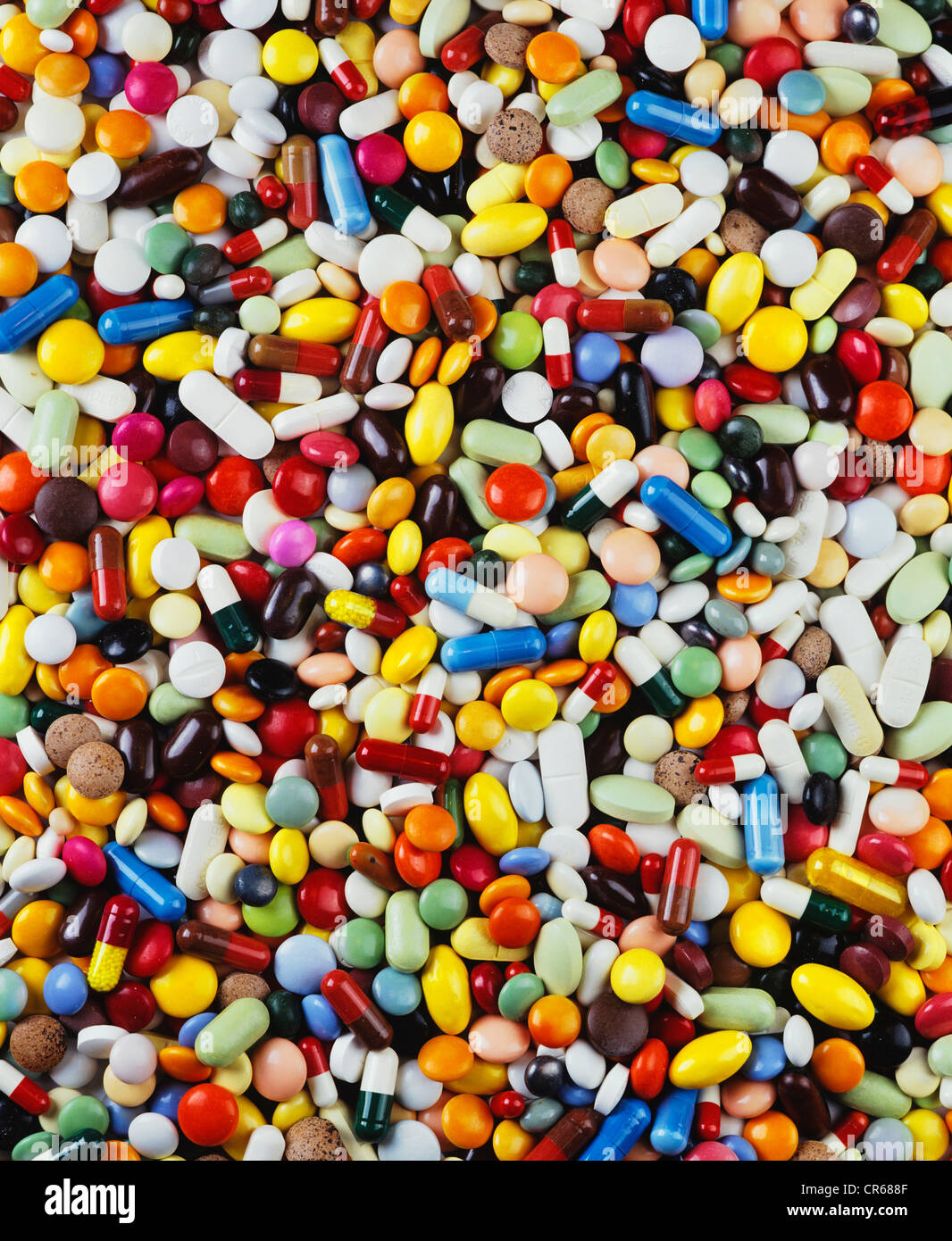 Various colored medication tablets hi-res stock photography and images ...