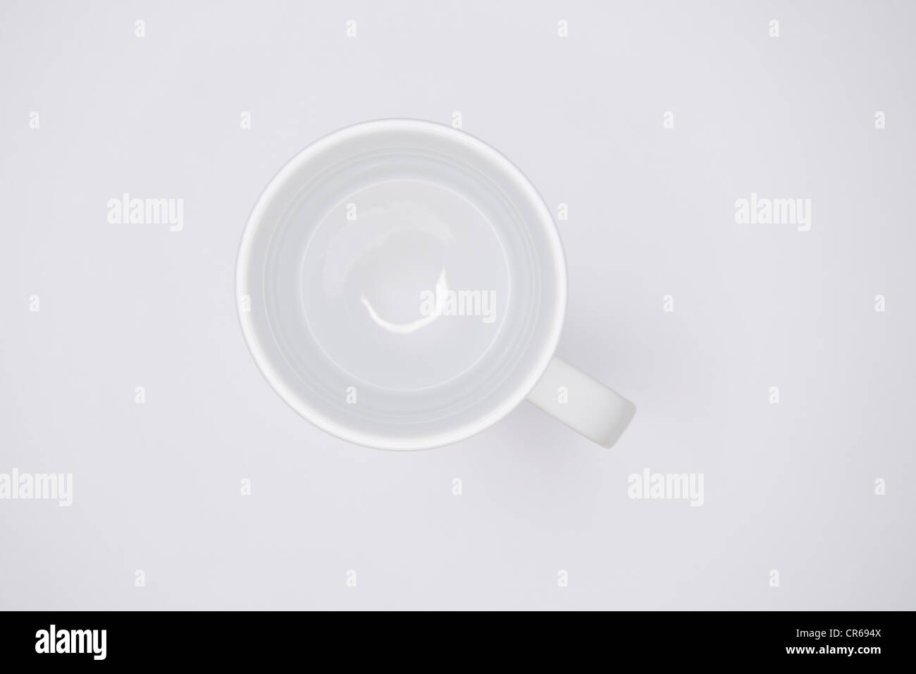 Empty cup hi-res stock photography and images - Alamy