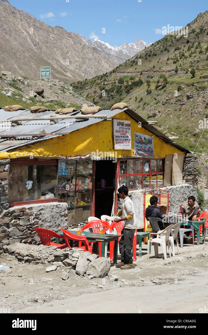 Manali street photography hi-res stock photography and images - Alamy