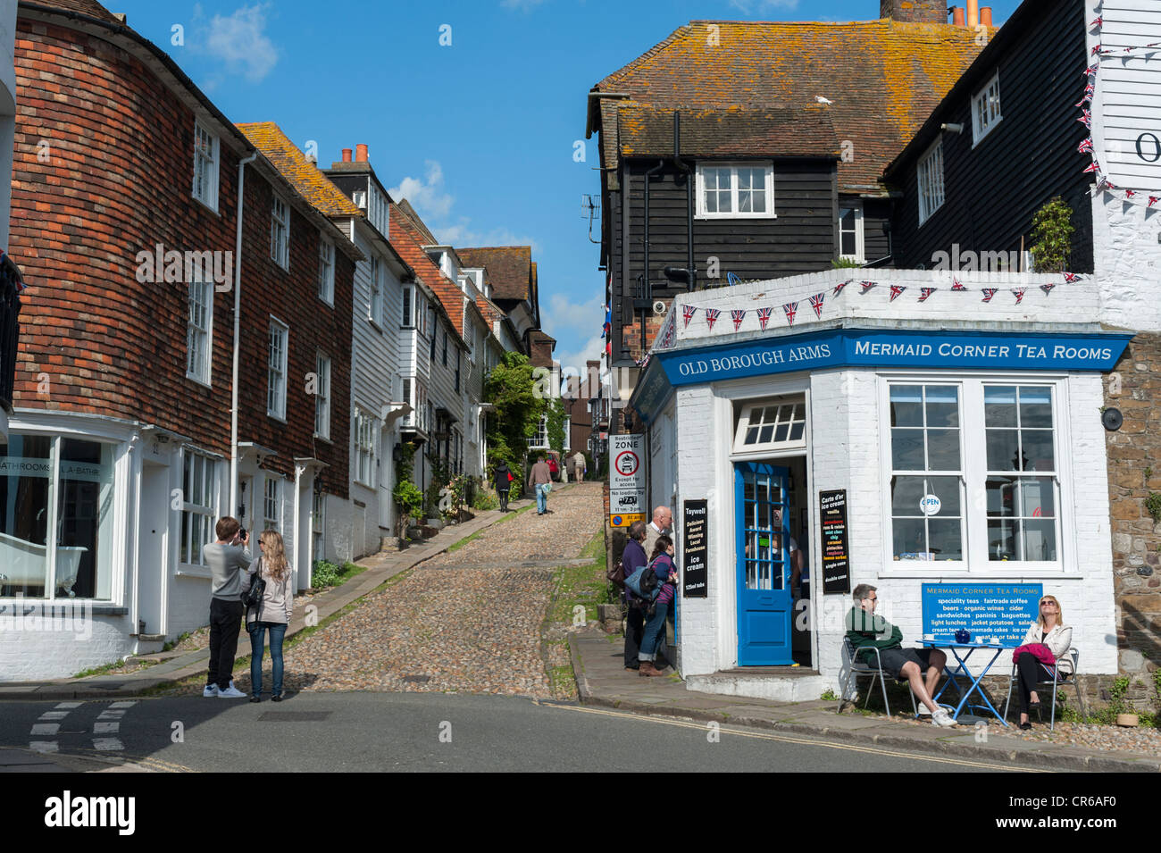 Borough arms hi-res stock photography and images - Alamy