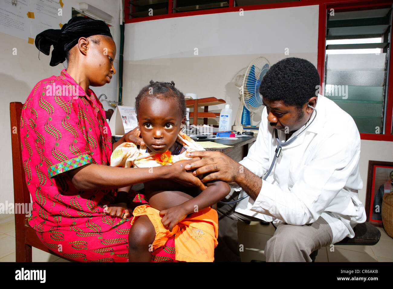 Doctor examining a child in a hospital, Manyemen, Cameroon, Africa ...