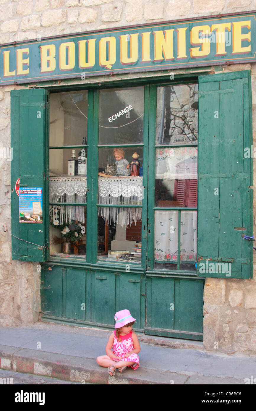 Old picturesque hi-res stock photography and images - Alamy