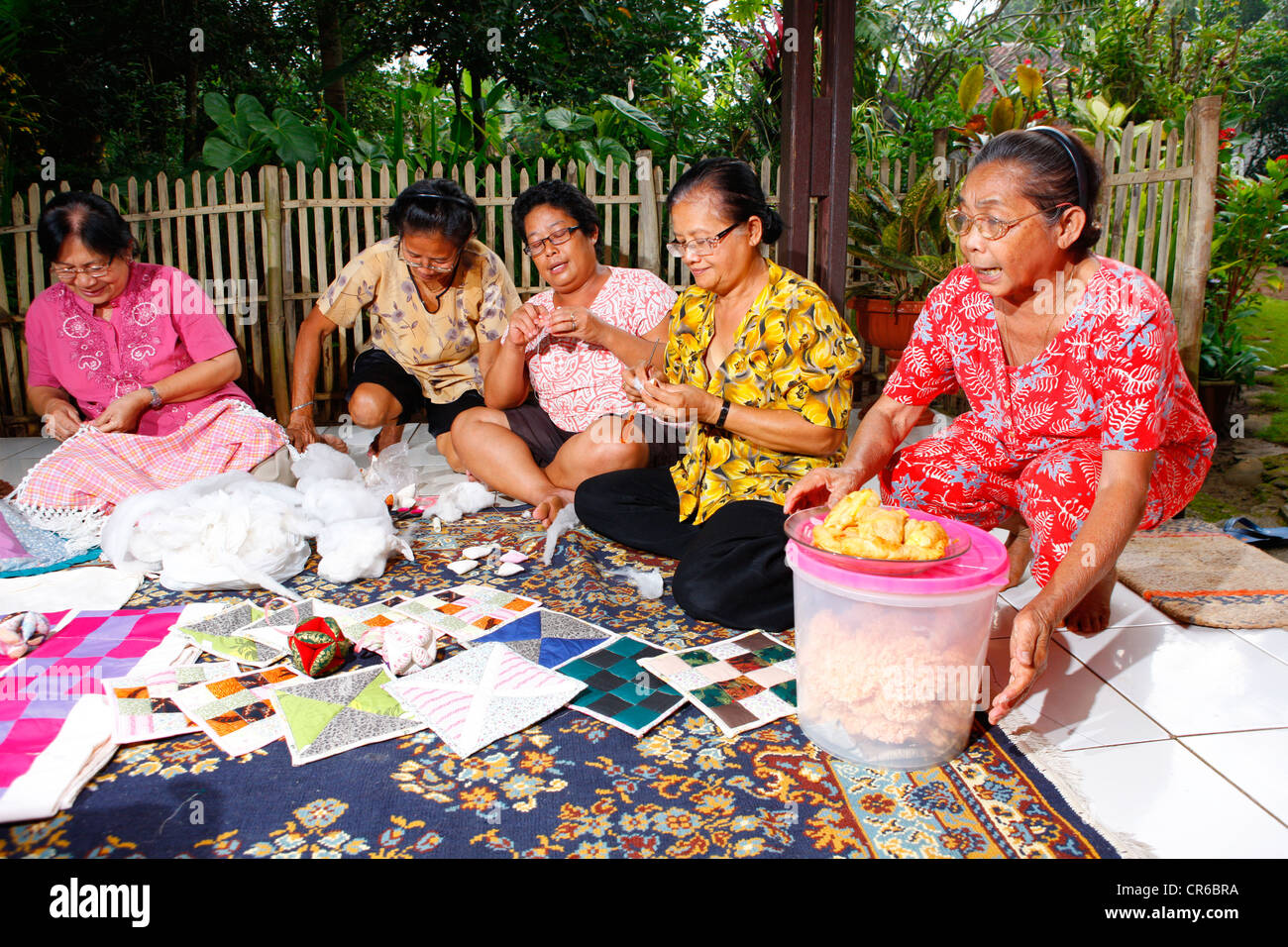 Asia crafts hi-res stock photography and images - Alamy